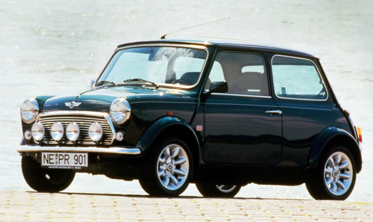 Mini Cooper: conheça a história do tradicional hatch inglês