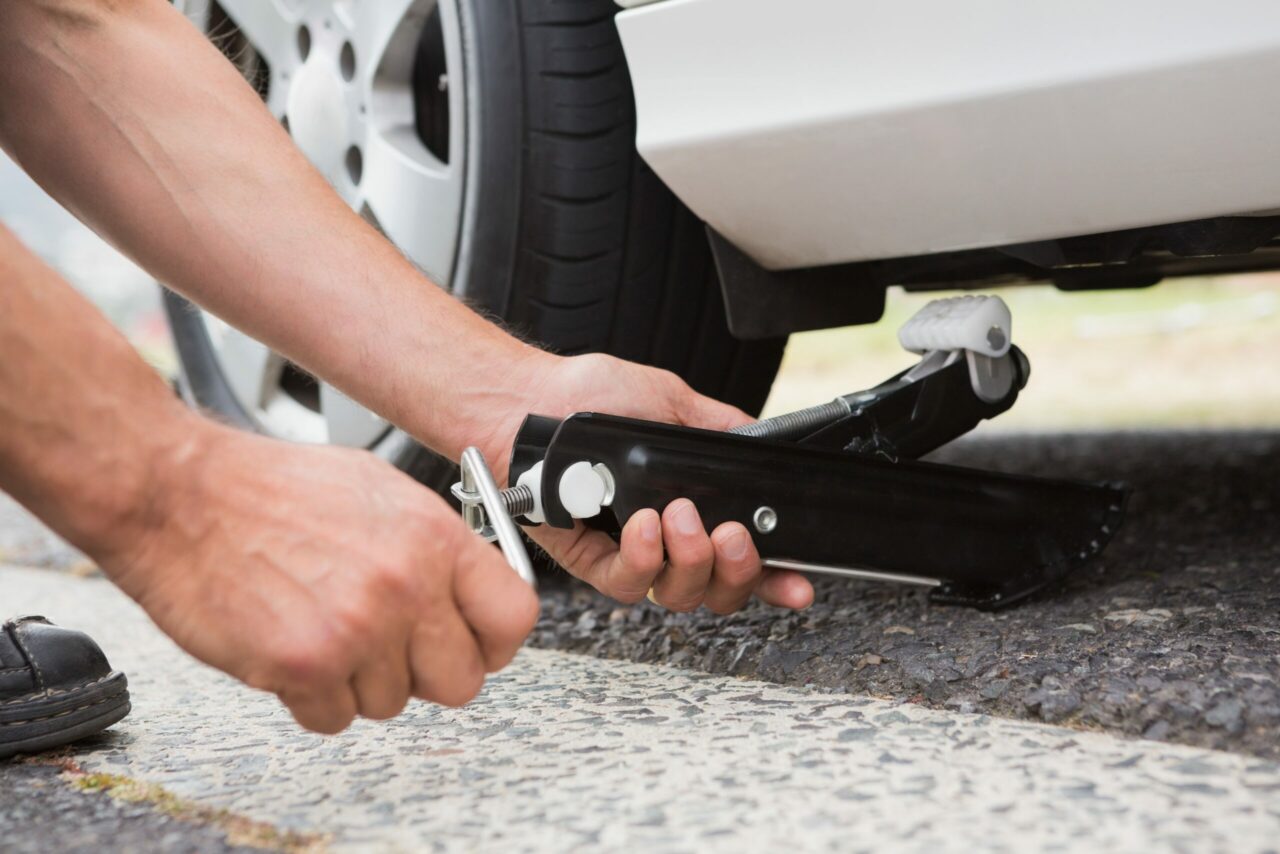 Macaco do carro: o passo a passo de como usar