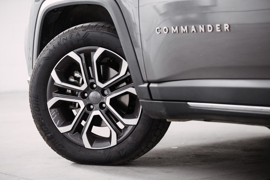 Teste: Jeep Commander Limited - flex, diesel, ficha técnica - InstaCarro