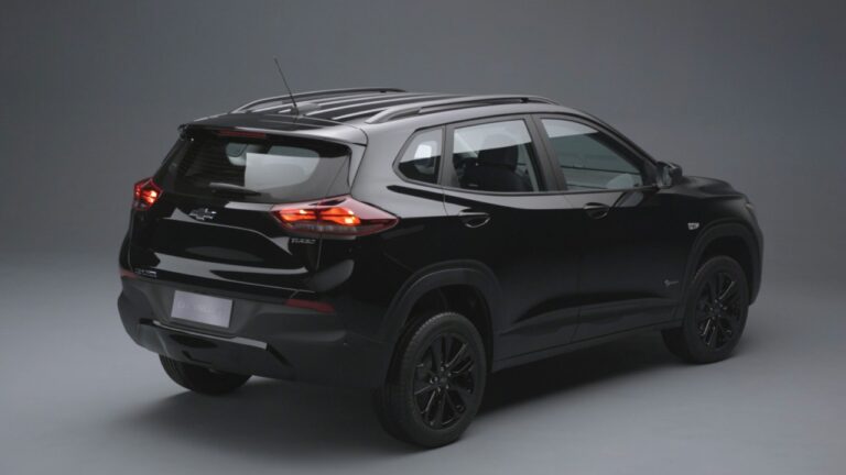 Tracker Midnight é lançada por R$141.960 e RS por R$ 159.750