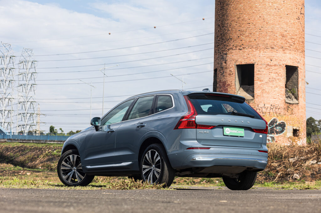 Teste: Volvo XC60 T8 2.0 Recharge - ficha técnica, preço, consumo ...