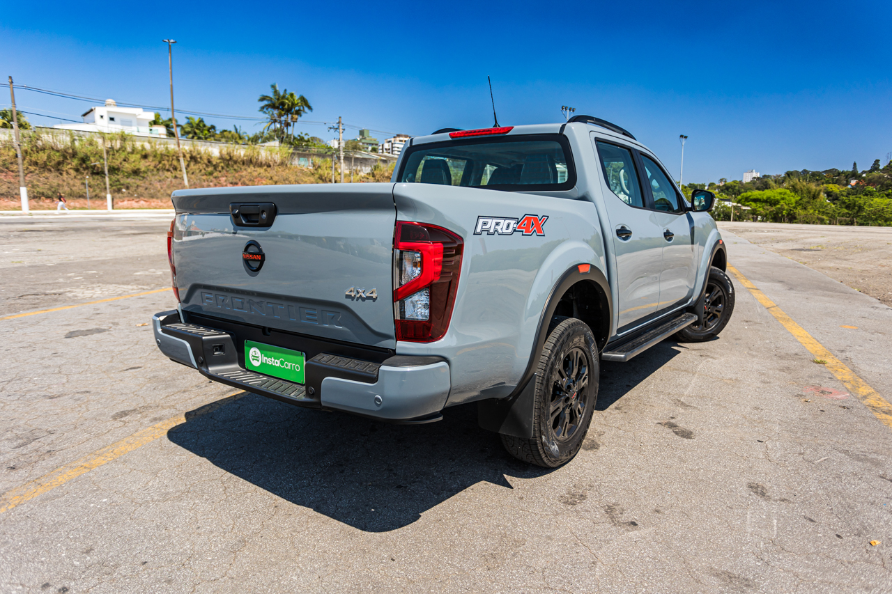 Nissan Frontier Pro-4X - teste, vídeo, preço, ficha técnica, consumo