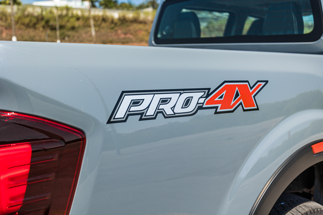 Nissan Frontier Pro-4X - teste, vídeo, preço, ficha técnica, consumo