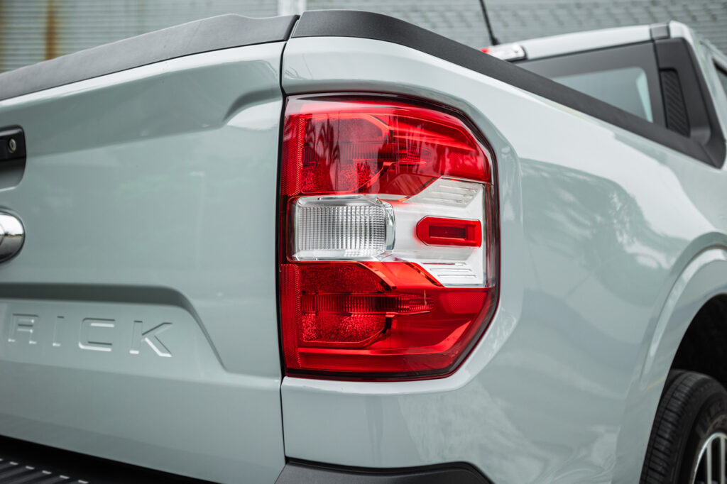 Ford Maverick Hybrid - vídeo, desempenho, consumo, ficha técnica