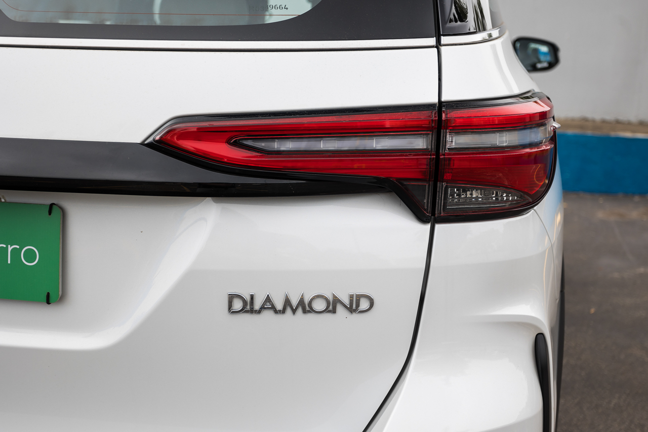 Toyota SW4 Diamond 2024 - avaliação, vídeo, ficha técnica, preço