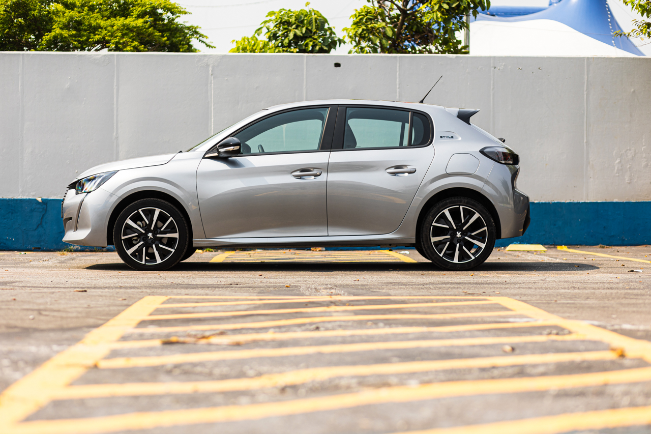 Peugeot 208 Style turbo - vídeo, preço, ficha técnica, consumo