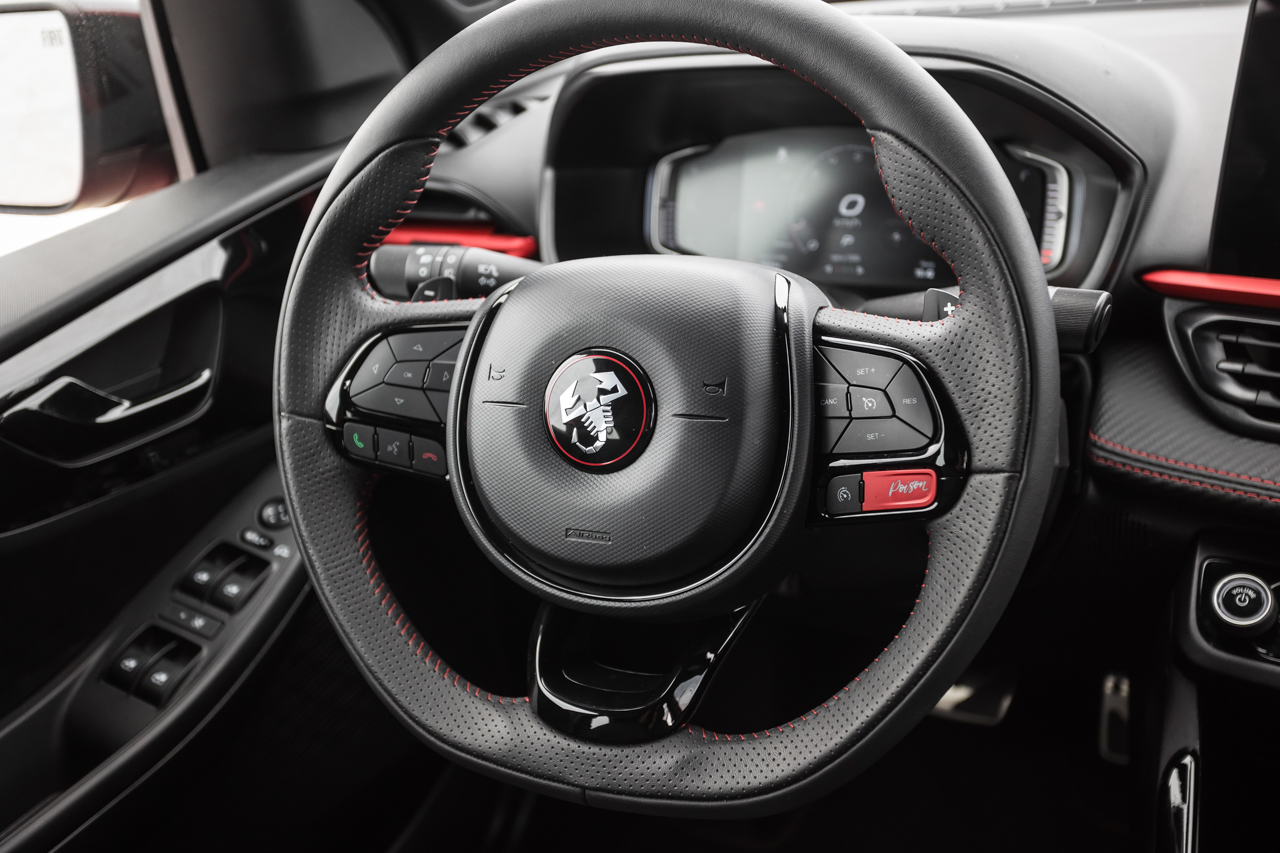 Fastback Abarth | Vídeo, teste, desempenho, itens de série, preço