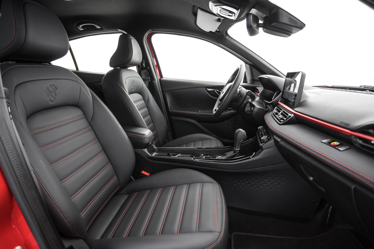 Fastback Abarth | Vídeo, teste, desempenho, itens de série, preço
