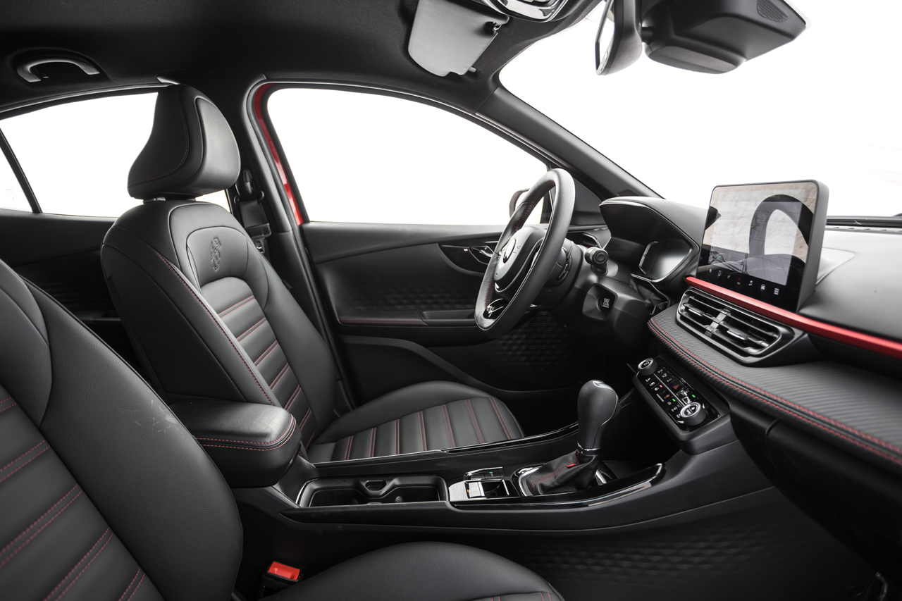 Fastback Abarth | Vídeo, teste, desempenho, itens de série, preço