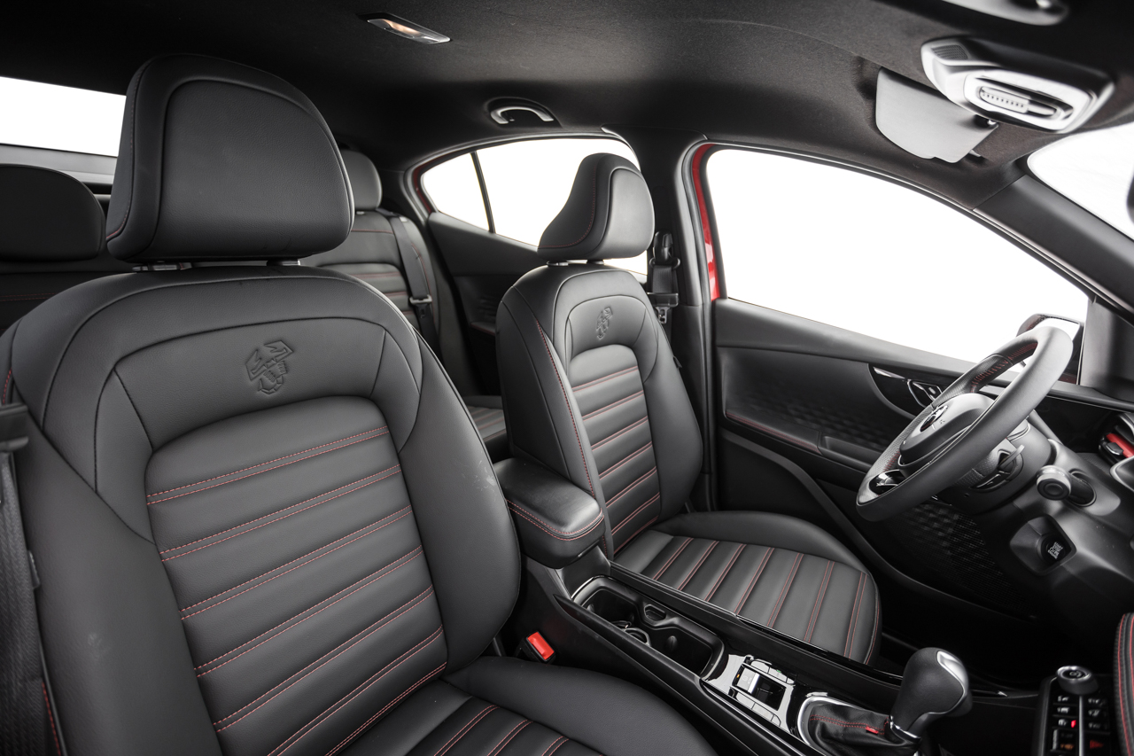 Fastback Abarth | Vídeo, teste, desempenho, itens de série, preço