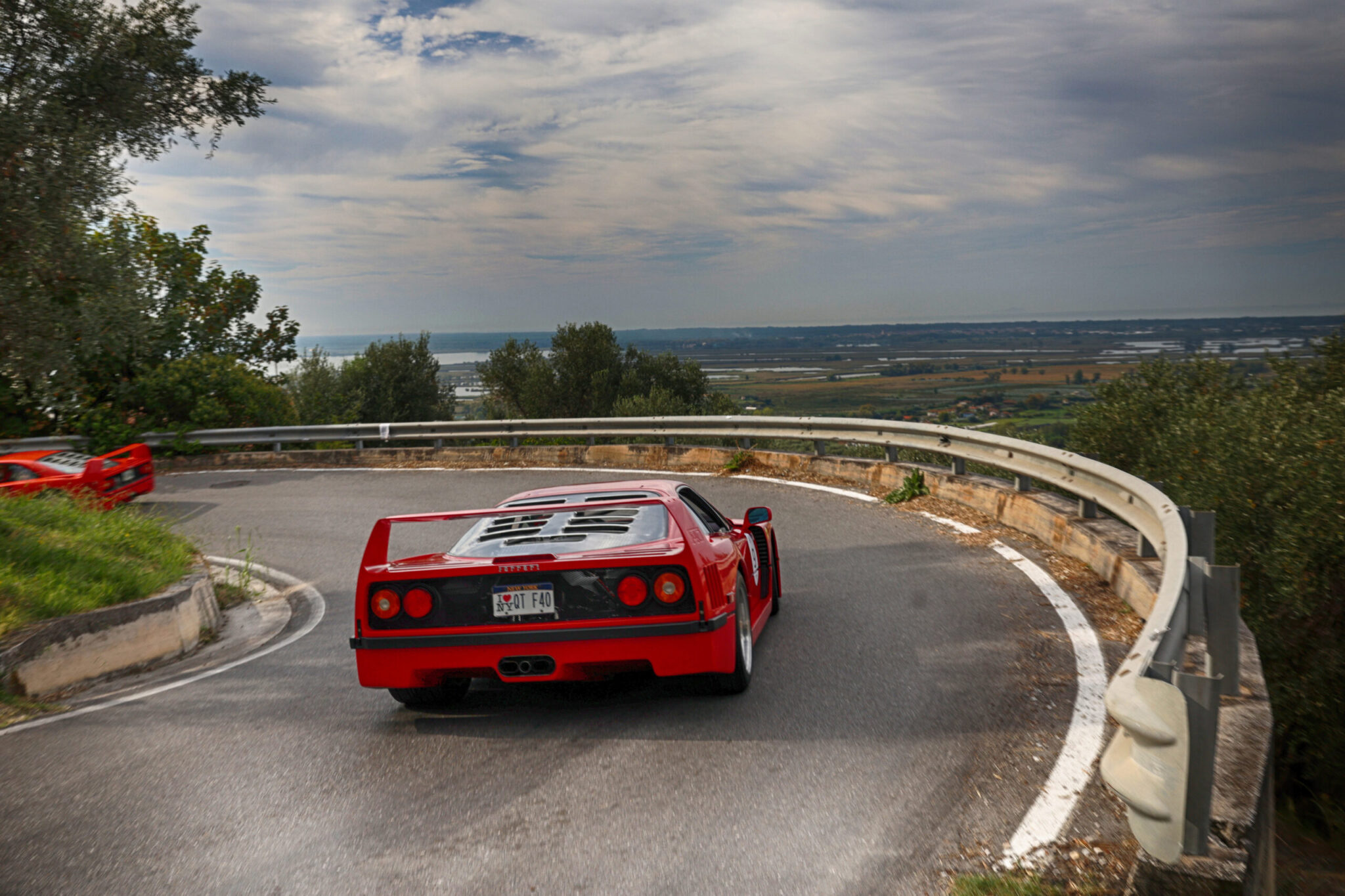 Ferrari F40: Tudo sobre um dos carros mais importantes da história