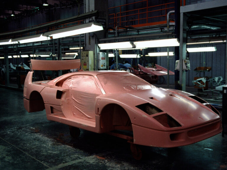 Ferrari F40: Tudo sobre um dos carros mais importantes da história