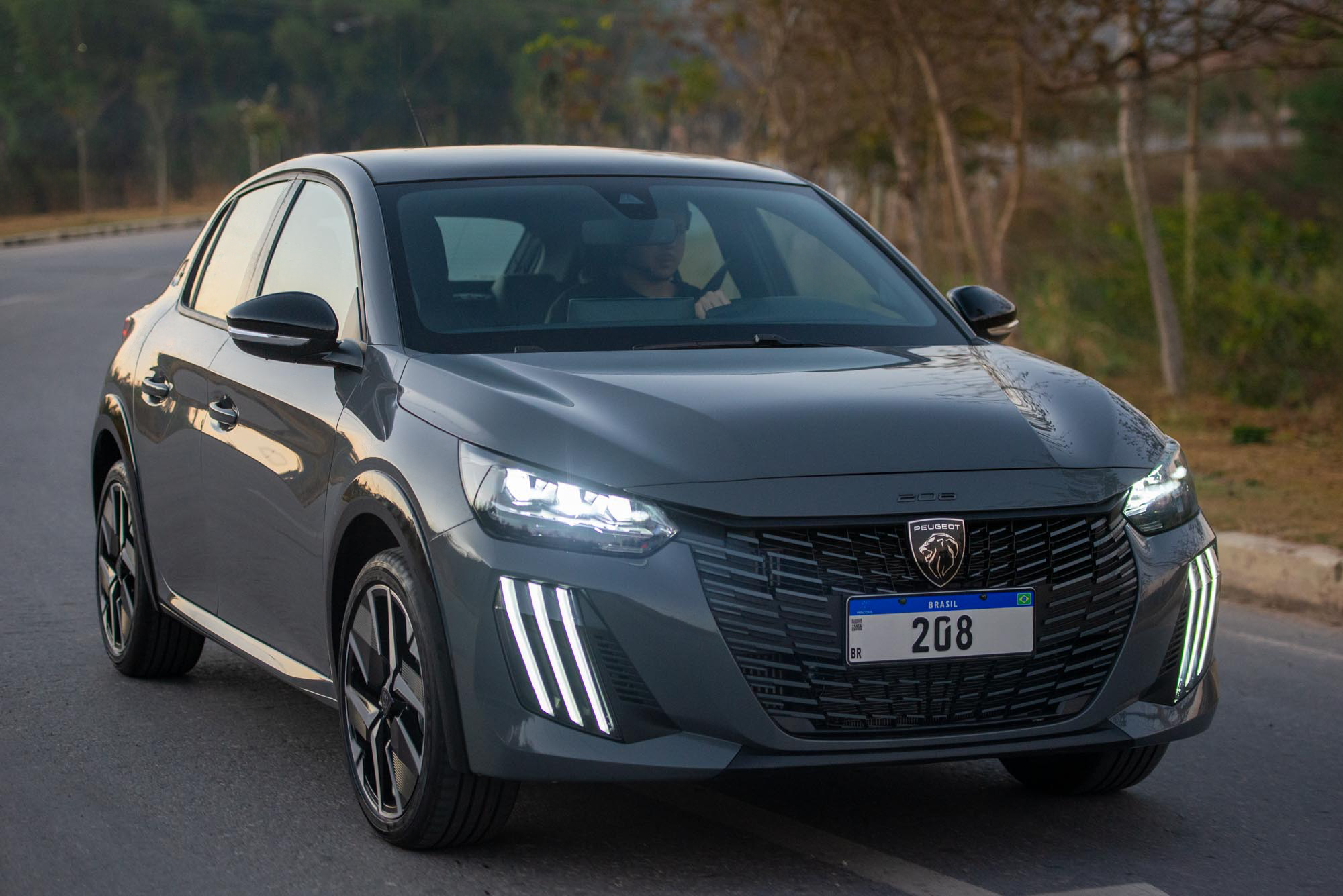 Os 10 carros automáticos baratos do mercado brasileiro
