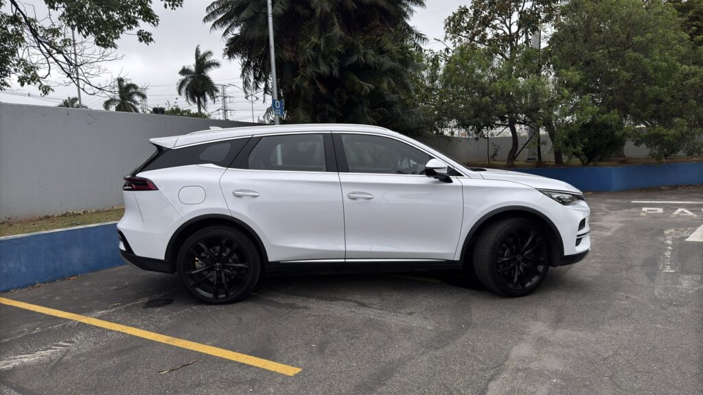 BYD Tan 7 lugares: vídeo, preço, autonomia, 0 a 100 km/h