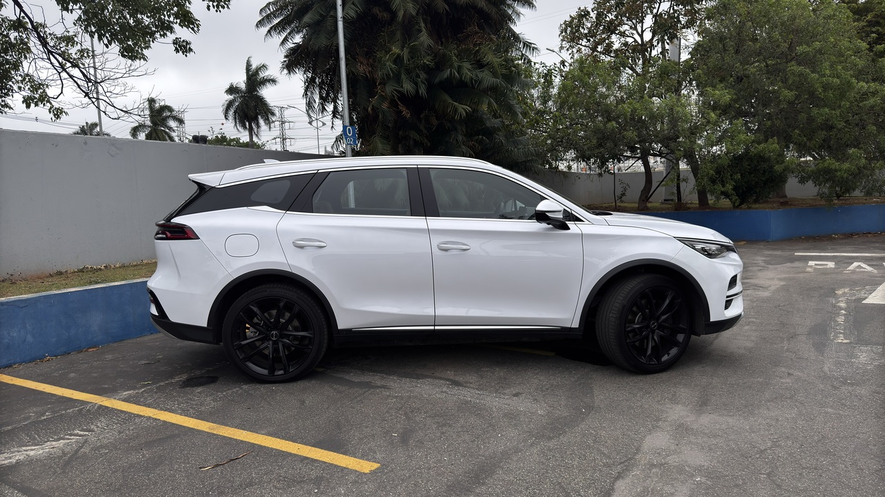 BYD Tan 7 lugares: vídeo, preço, autonomia, 0 a 100 km/h
